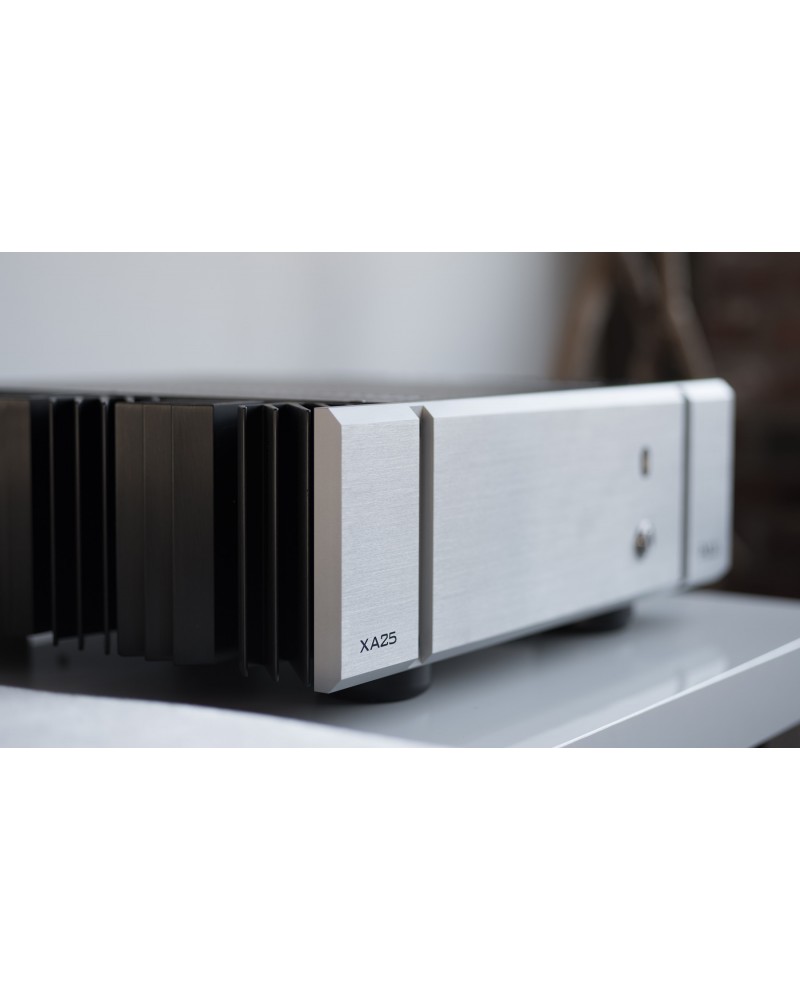 Pass Labs XA 25.8